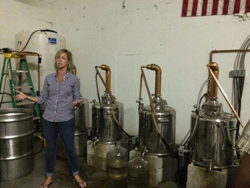 How to Make Rum: Brew And Distil in Under 2 Weeks