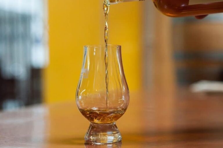 How to Make Alcohol: 3 Easy To Follow Recipes