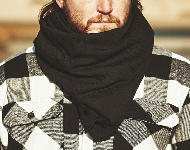 How to Wear A Shemagh: From Tactical to Tacticool Appearance