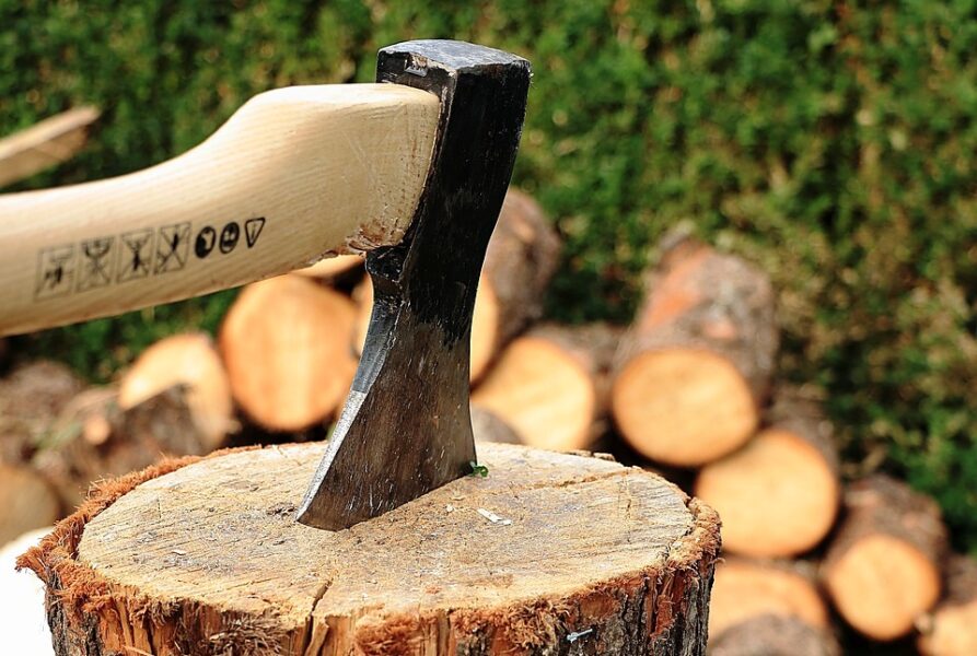 Best Wood Splitting Maul: Getting The Best Bang for Your Strike