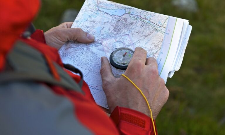 How to Adjust Compass Declination: Guide for Setting up Your Compass