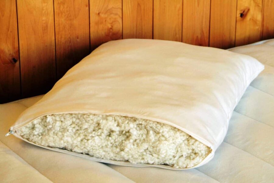 PrimaLoft vs Down: The Great Insulation Material Compassion