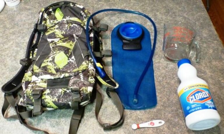 How To Clean a Camelbak: Keep it Clean and Fresh