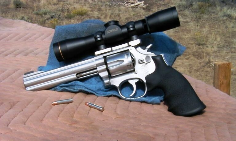 Best Revolver Scopes: Expert’s Buying Advice and Top Picks Reviews